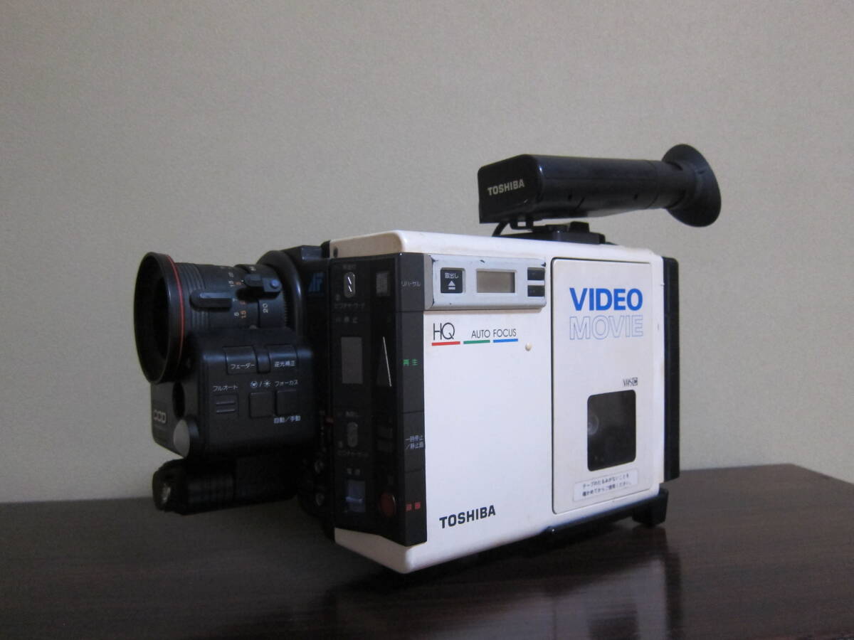 Yahoo!オークション - 東芝VHS-Cビデオカメラ