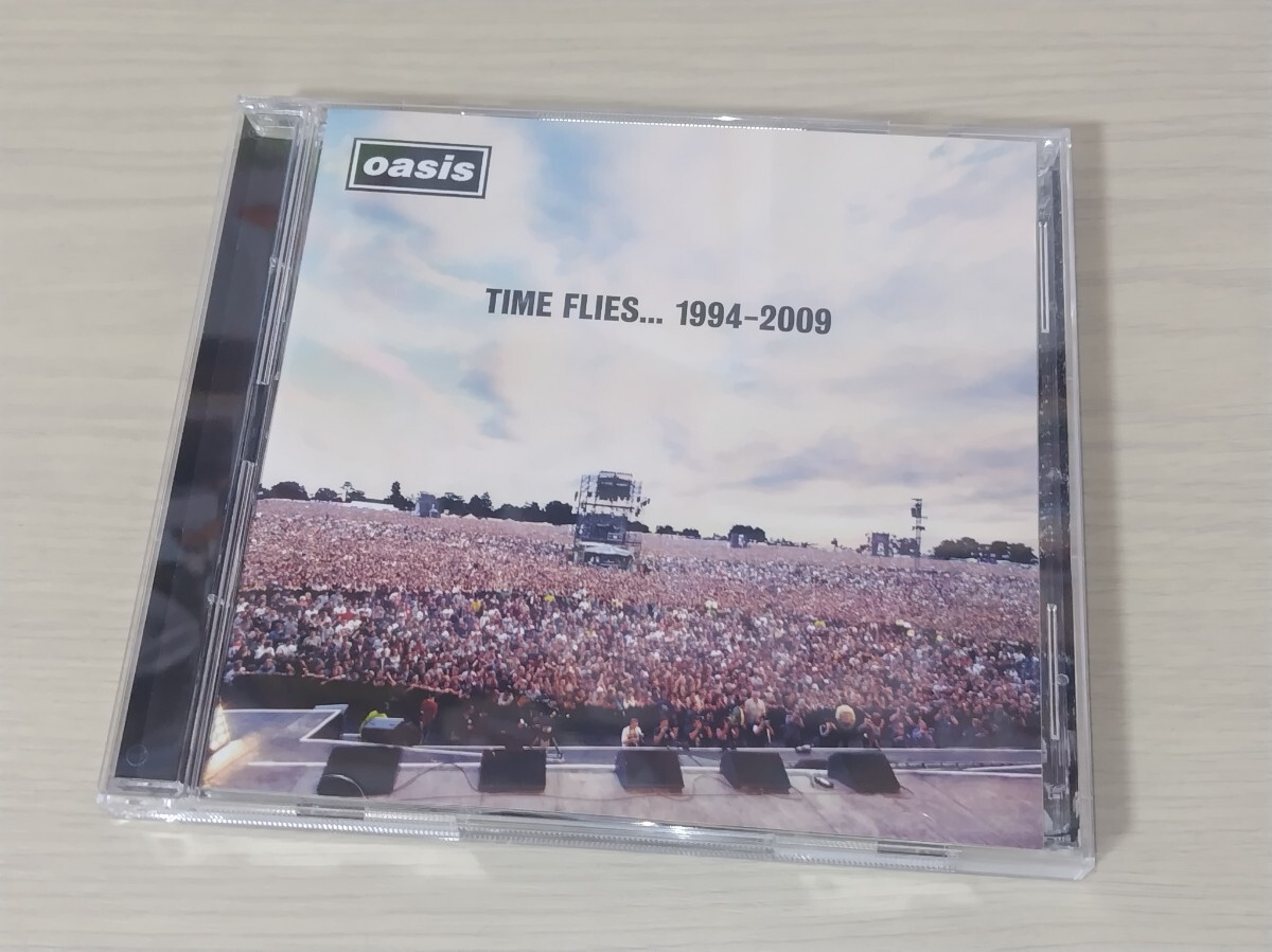 OASIS CD Time Flies 1994-2009 2枚組(Oasis)｜売買されたオークション情報、yahooの商品情報をアーカイブ公開 - オークファン（aucfan.com）