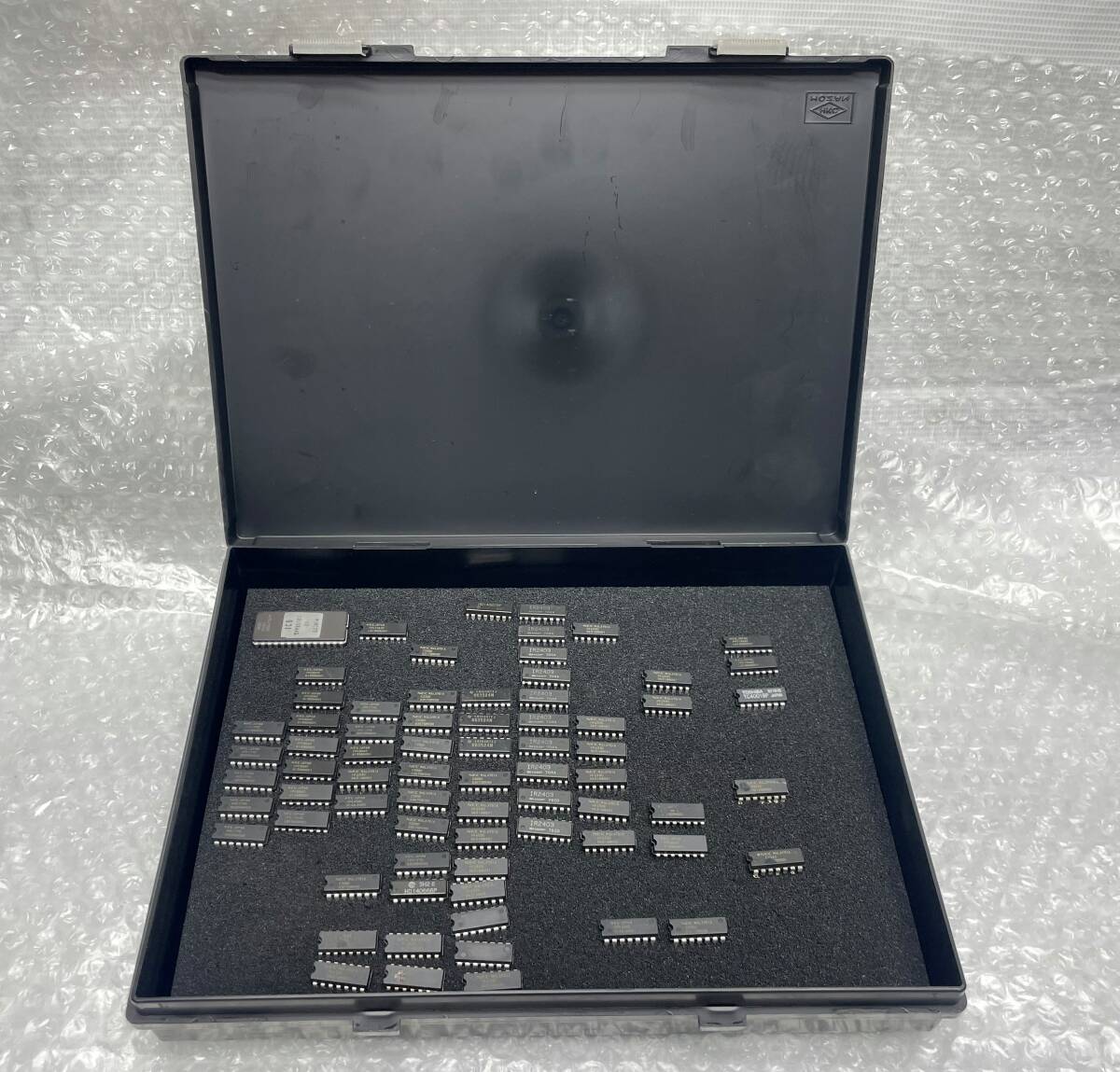 Yahoo!オークション - HOZAN 1 電子部品 集積回路 まとめ売り B-18 IC ...