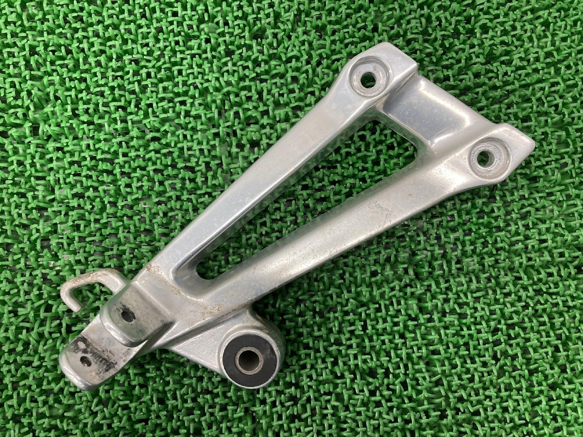 Yahoo!オークション - XJR1300 タンデムステップ 右 5EA ヤマハ 純正 ...