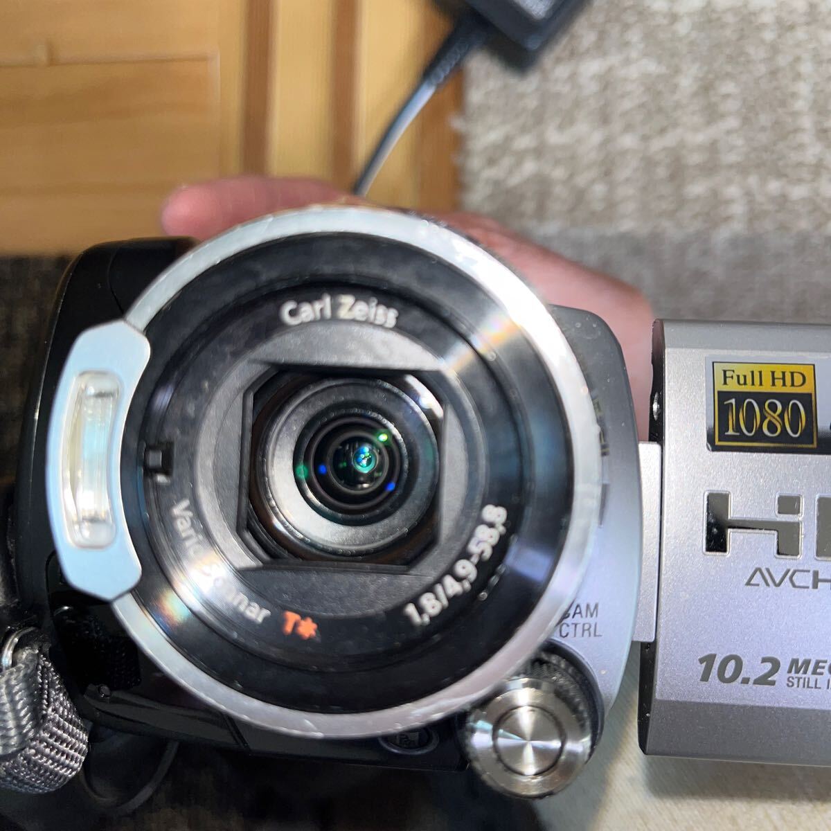 Yahoo!オークション - SONY ソニー HANDYCAM ハンディカム HDR-SR11 デ...