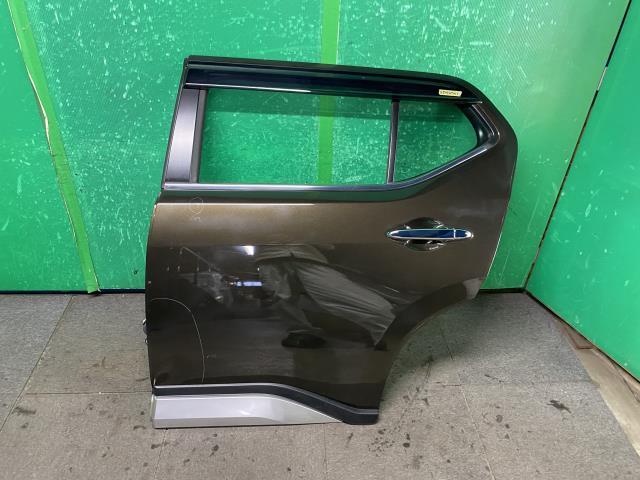 WR-V 5BA-DG5 左RドアASSY YR604M M93S 67550-31X-J00ZZ(中古)のオークション落札情報