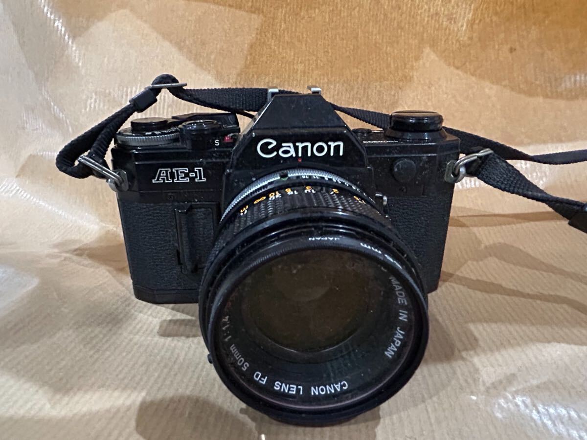 1円スタート Canon キャノン フィルムカメラ AE-1 CANON LENS FD 50㎜ 1:1.4 SSC ブラック カメラ(キヤノン)｜売買されたオークション情報、yahooの商品 ...