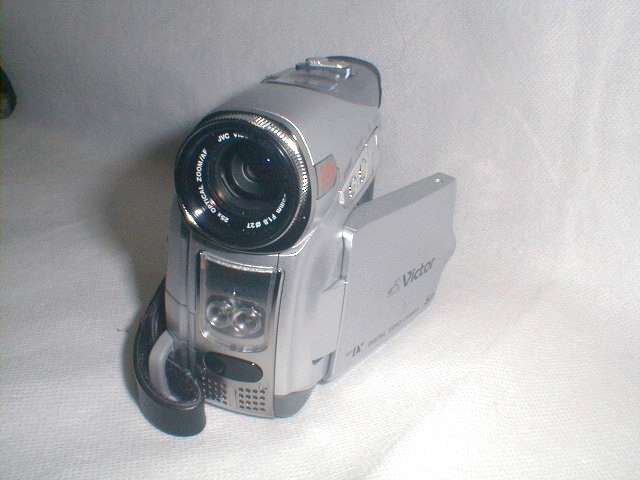 動作現状品Victor GR-D290 miniDV SD ビデオカメラ(ビクター)｜売買されたオークション情報、yahooの商品情報をアーカイブ公開 - オークファン（aucfan.com）