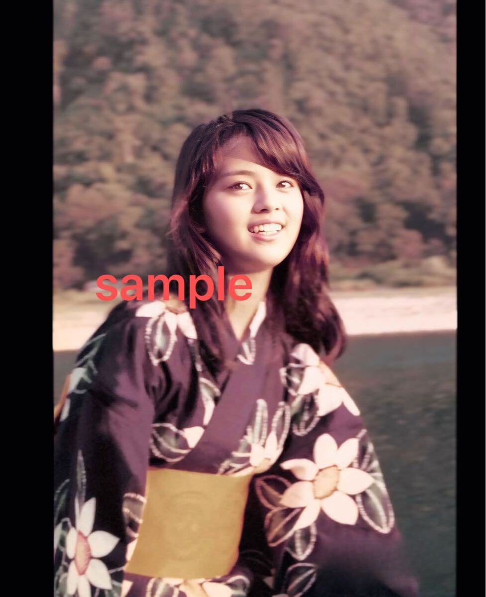 Yahoo!オークション - A4サイズ ラミネート加工 ポスター 防水加工 可...