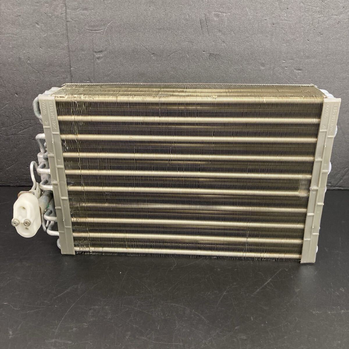 Yahoo!オークション - ベンツ C-3429 取り外し品 Mercedes-Benz エバポ...