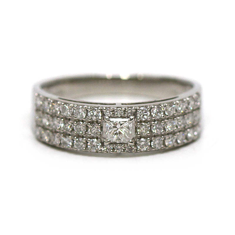 Yahoo!オークション - Pt950 ダイヤモンドリング 0.70ct 17号 約4.6g ...