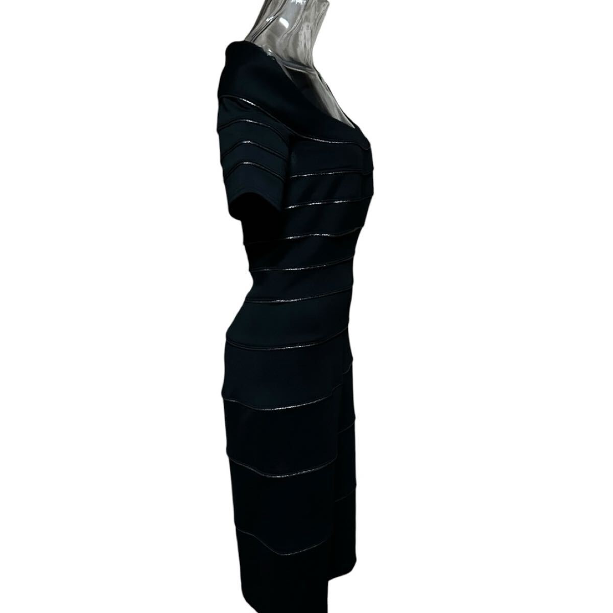 TADASHI SHOJI 黒 オフショルダー ワンピース* カラードレス TADASHI SHOJI 黒 オフショルダー ワンピース* カラードレス