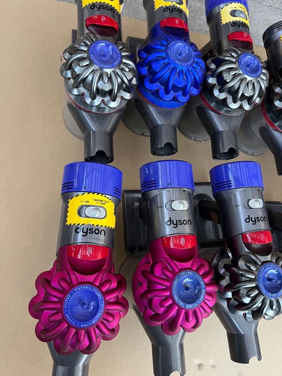 ダイソン コードレス 掃除機 SV10 SV11 V8まとめ11台 ジャンク 管理0120a(ダイソン)｜売買されたオークション情報、yahooの商品情報をアーカイブ公開 - オークファン ...