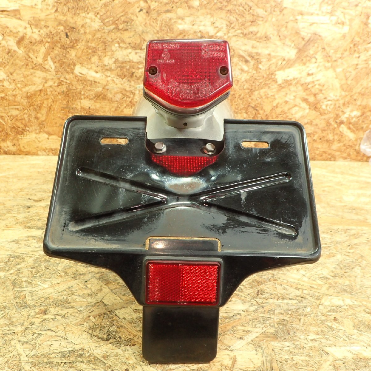 Yahoo!オークション - 【送料Lサイズ】YAMAHA 4DN-045 SRV250 リアフェ...