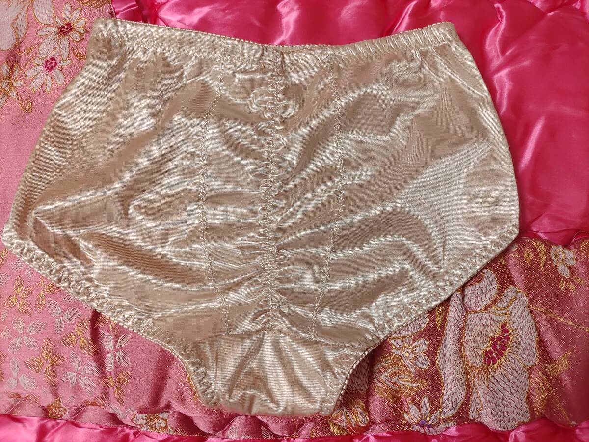 Yahoo!オークション - G154 光沢/つる艶 サテン ガードル Size 76