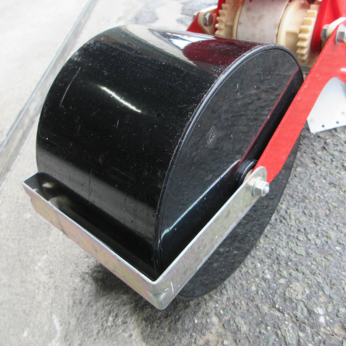 Yahoo!オークション - 〈福岡県大川市発〉向井工業 種まき機 ごんべえ ...