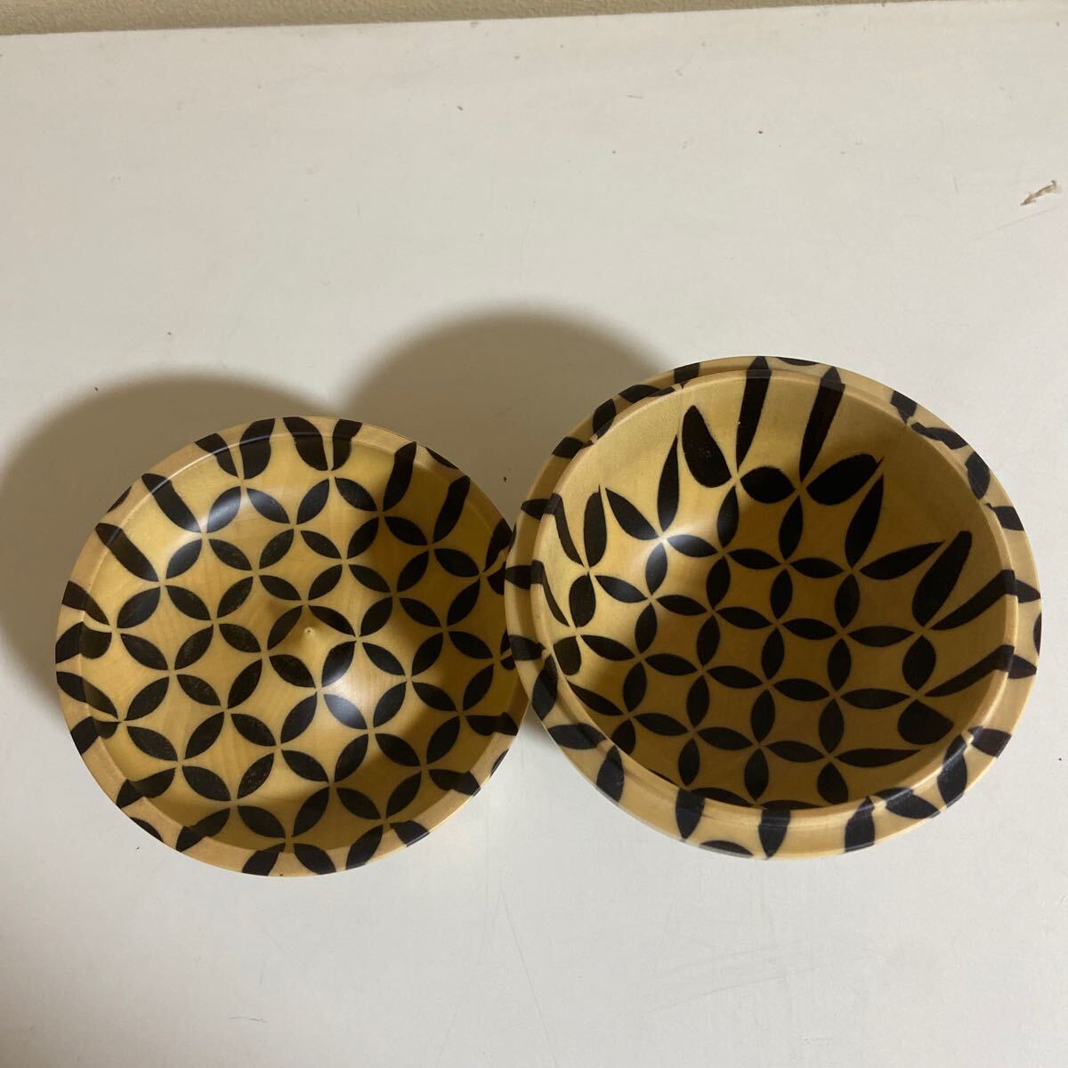 Yahoo!オークション - a1933)箱根寄木細工 金指勝悦 寄木七宝柄 Apple ...