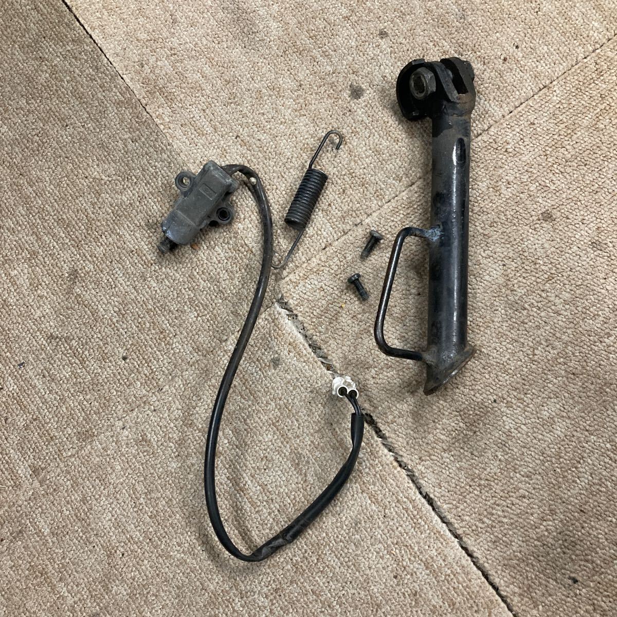 Yahoo!オークション - 送料一律750円 ジョグ ZR SA36J/39J サイドスタ...