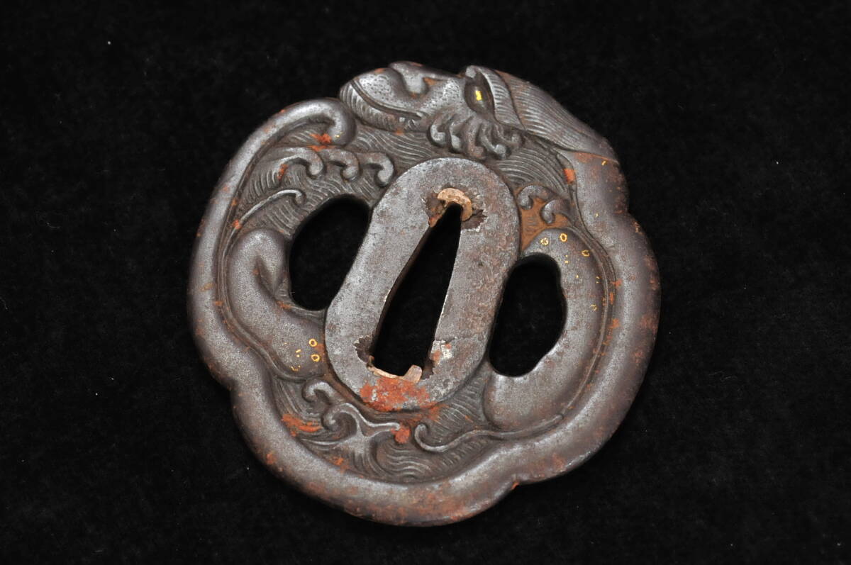 Yahoo!オークション - 【鍔】 猿文鉄地鍔 無銘 68×69cm 厚み 約4.7mm ...