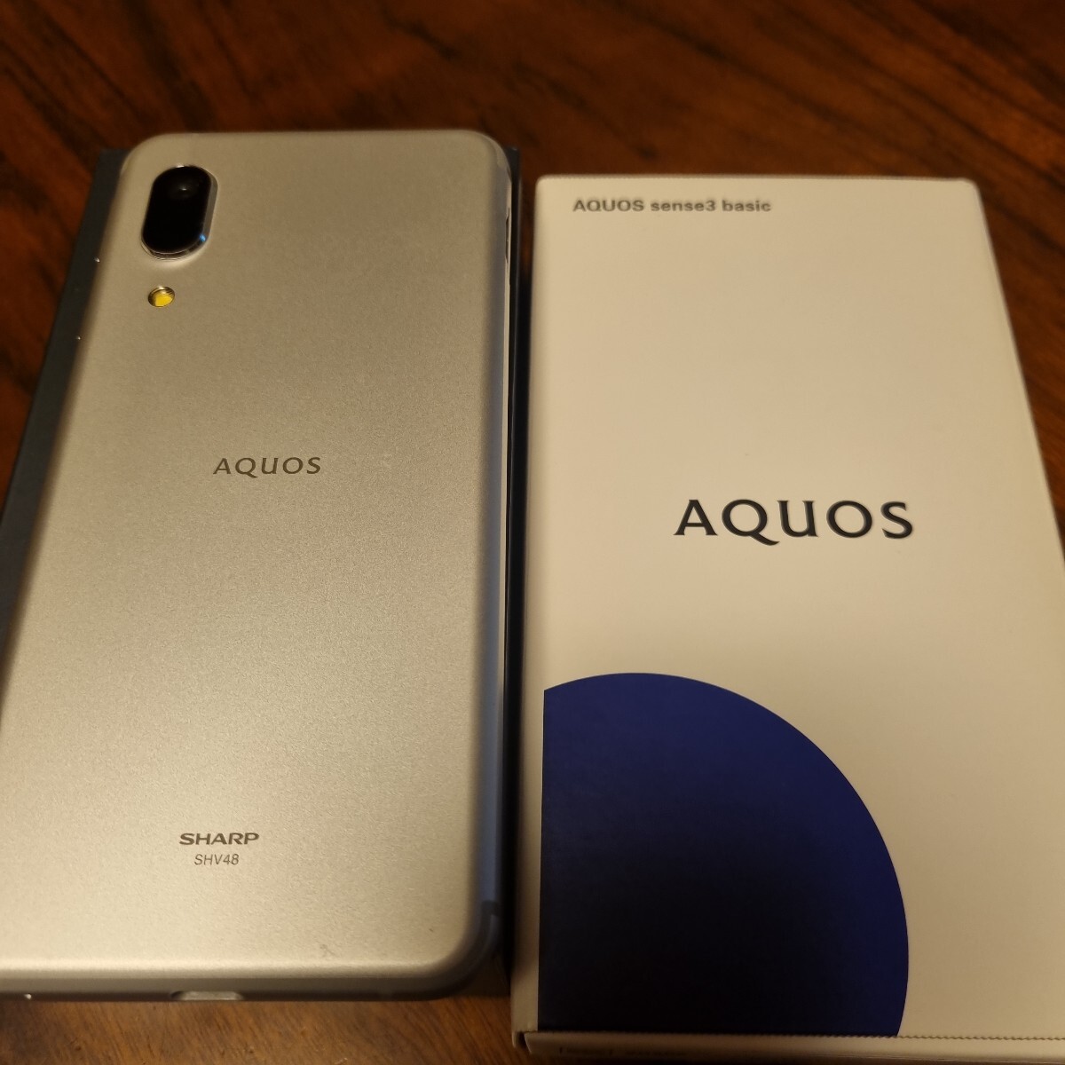 Yahoo!オークション - AQUOS sense3 basic SHV48 5.5インチ メモリー3G...