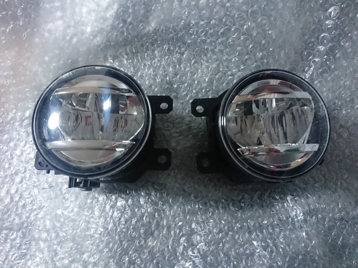 Yahoo!オークション - スバル 純正 レヴォーグ VM LEDフォグランプ 左...