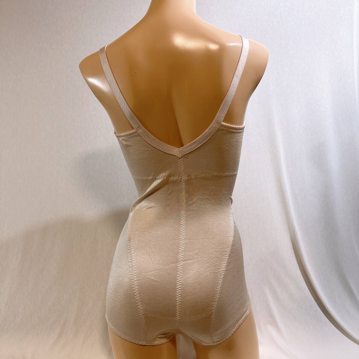 Yahoo!オークション - 176 高級 ボディスーツ C80L