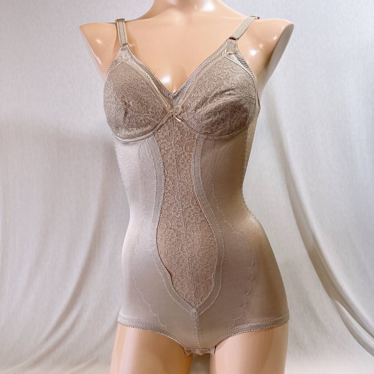 Yahoo!オークション - 12 高級 ボディスーツ A75M