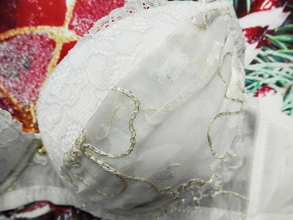 Yahoo!オークション - C80001-P C80/L【1点限り商品】ブラ・ショーツセ...