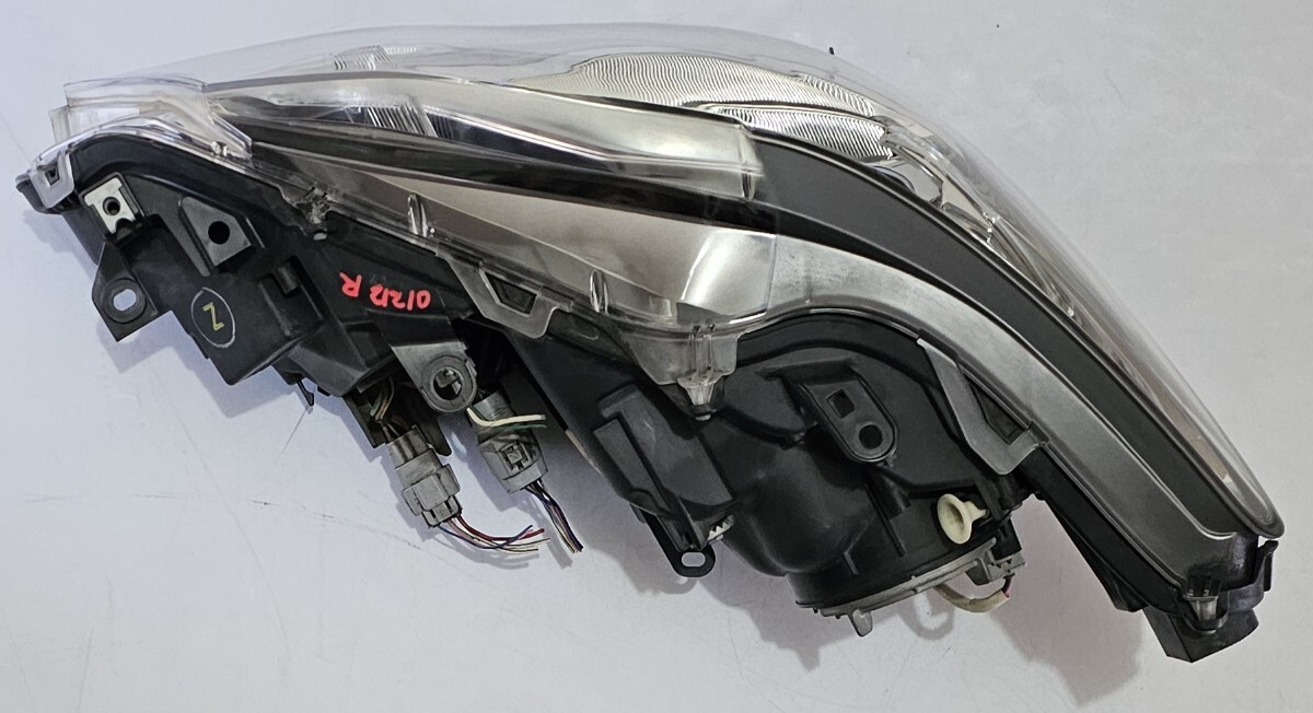 トヨタ クラウン AWS210 前期 アスリート ヘッドライト/ヘッドランプ HID ASSY 右 30-402 良品 2014年 GRS210/AWS211 品番:81110-30N20 ...