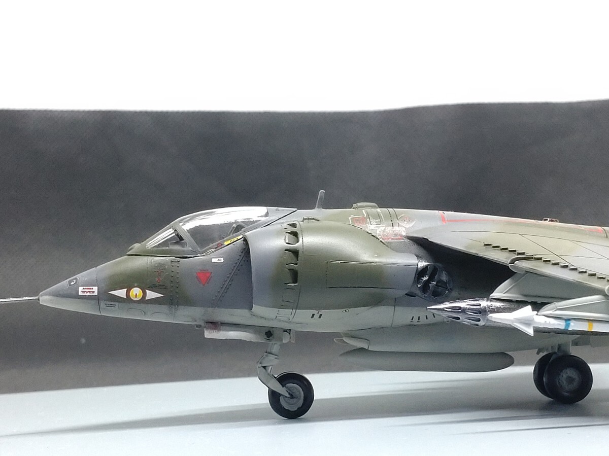 Yahoo!オークション - エリア88 1/72 AV-8A ハリアー キム・アバ機 塗...