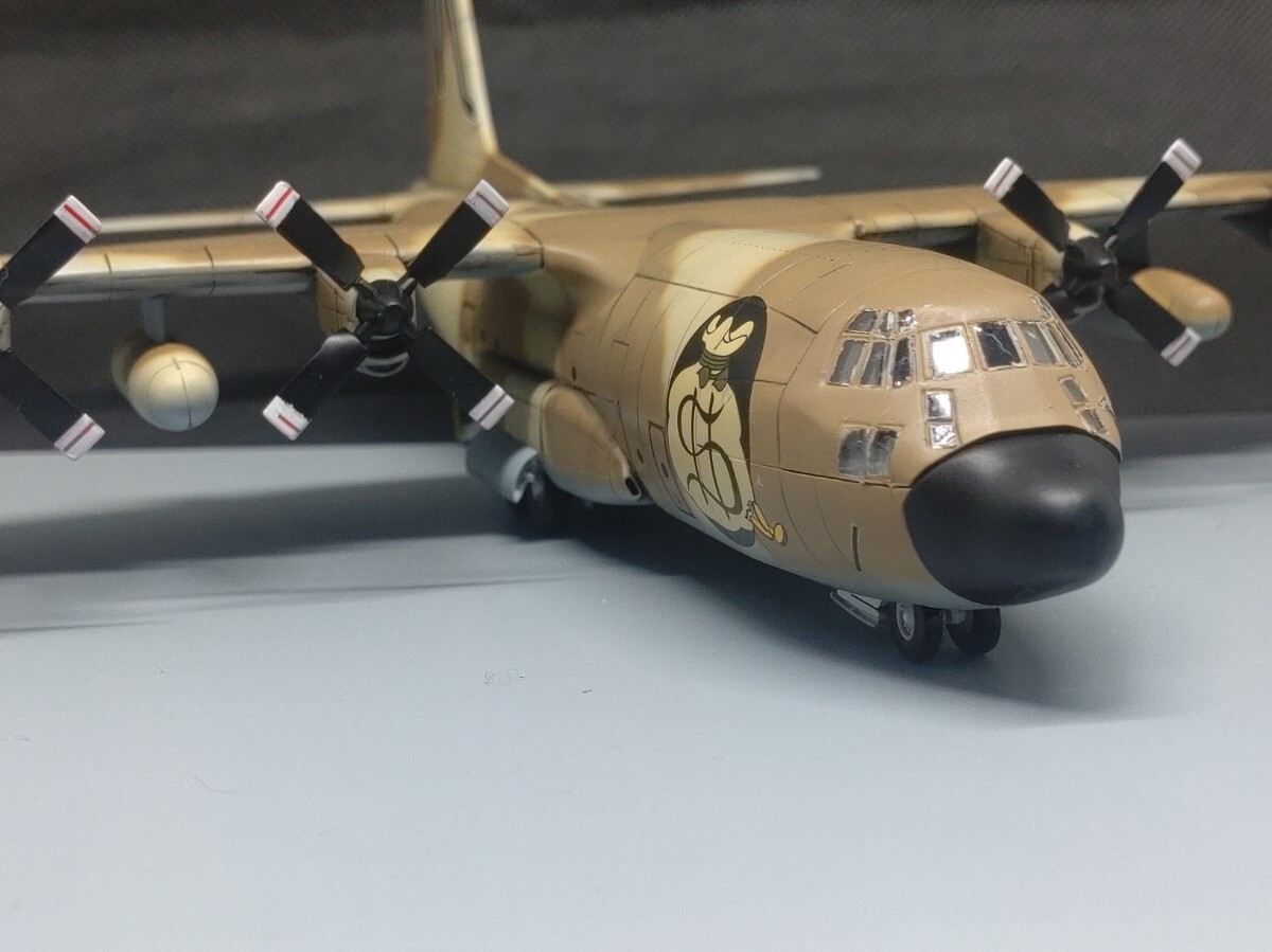 Yahoo!オークション - エリア88 1/144 マッコイ商会 C-130Hハーキュリ...