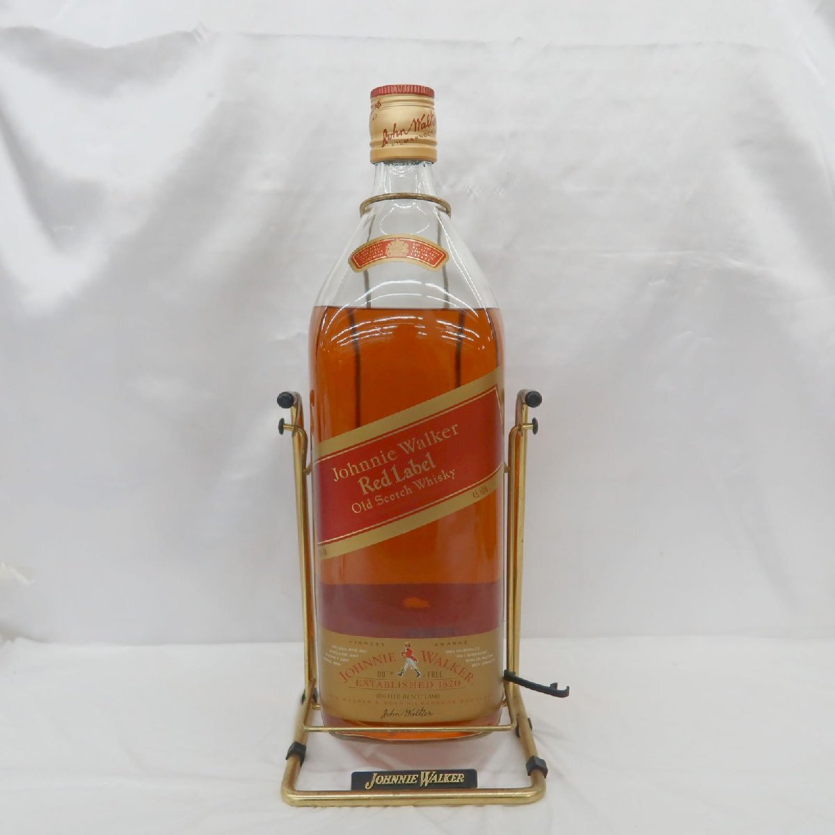 未開栓 Johnnie Walker ジョニーウォーカー レッドラベル ウイスキー 4500ml 43% 台座付き 11778086 0221(スコッチ)｜売買されたオークション情報 ...