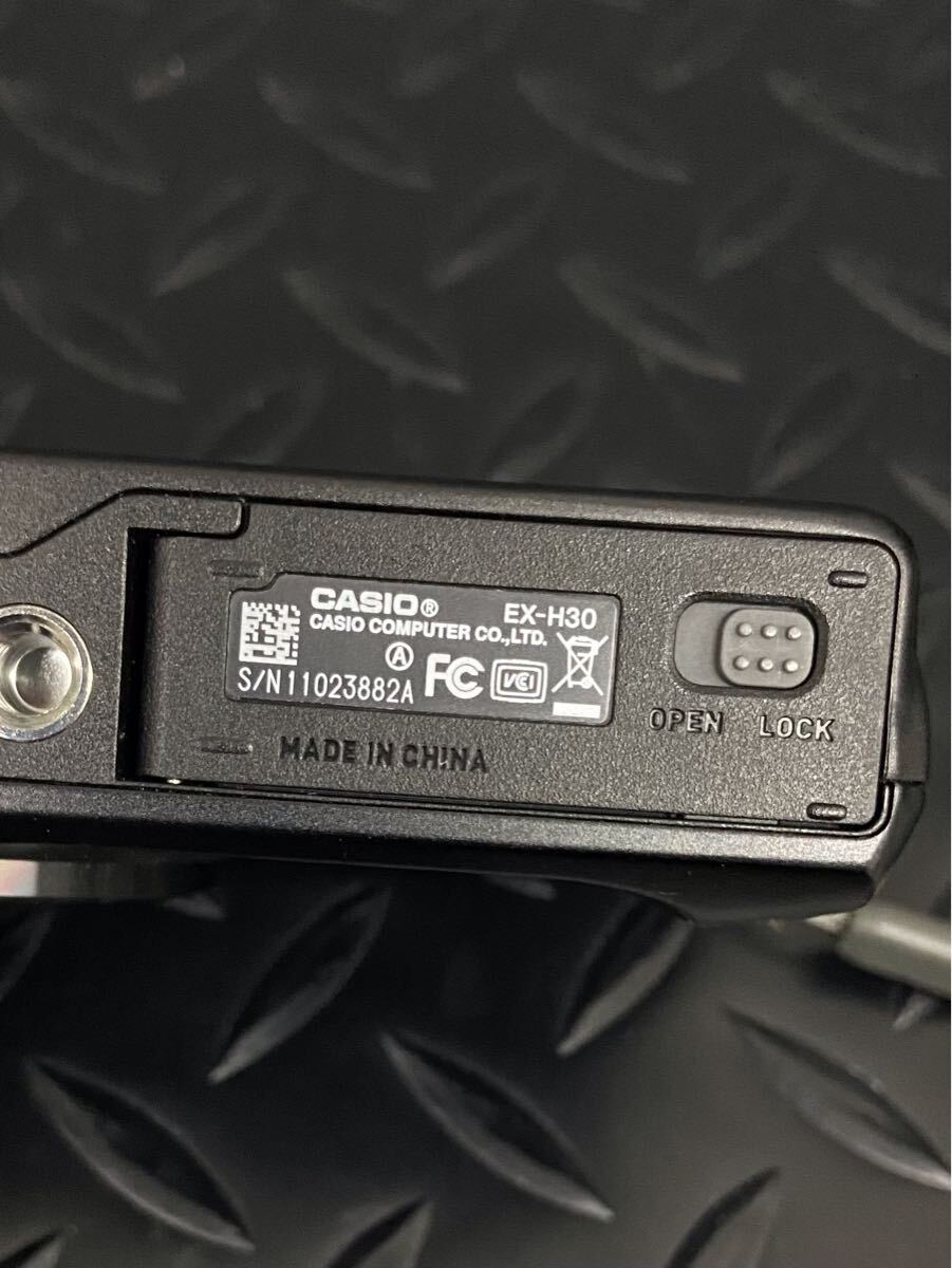 Yahoo!オークション - C297 CASIO カシオ EXILIM EX-H30 コンパクトデ...