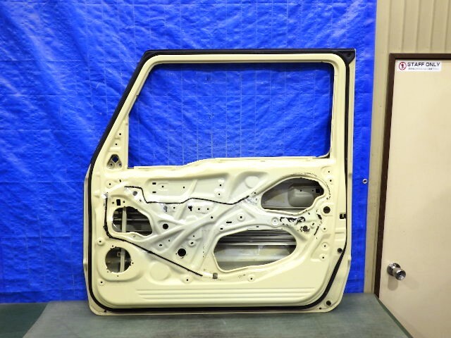 Yahoo!オークション - B288 ジムニー JB64W 右フロントドア ジムニー ...