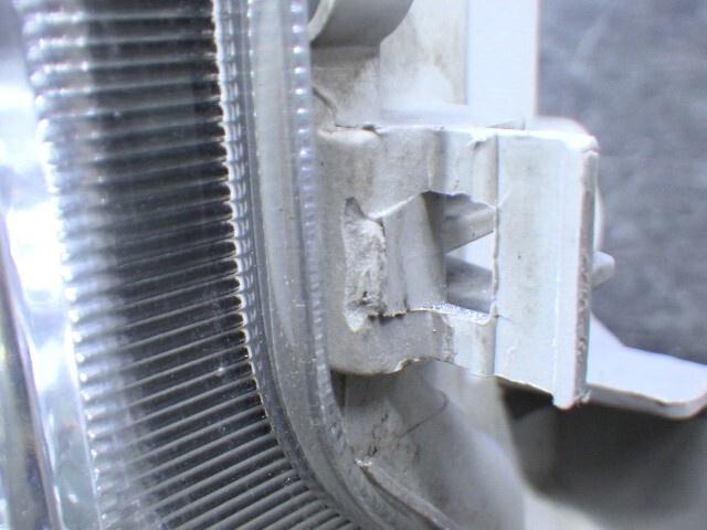 Yahoo!オークション - 2543 いすゞ エルフ 左ライト ハロゲン 110-2188...