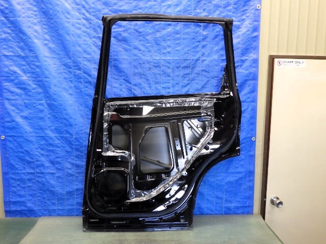 Yahoo!オークション - B075 フォレスター SK9 SKE SK5 右リアドア