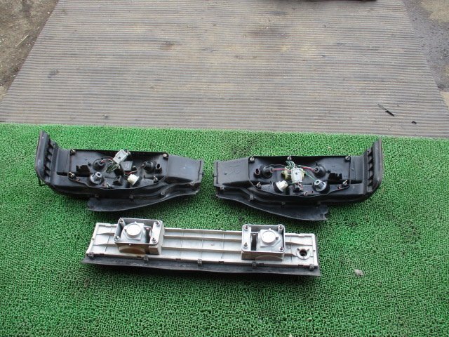 Yahoo!オークション - (0343)BA4 プレリュード テールライト テールラ...