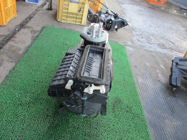 Yahoo!オークション - (0344)E85 BMW Z4 エアコン クーラーエバポレー...