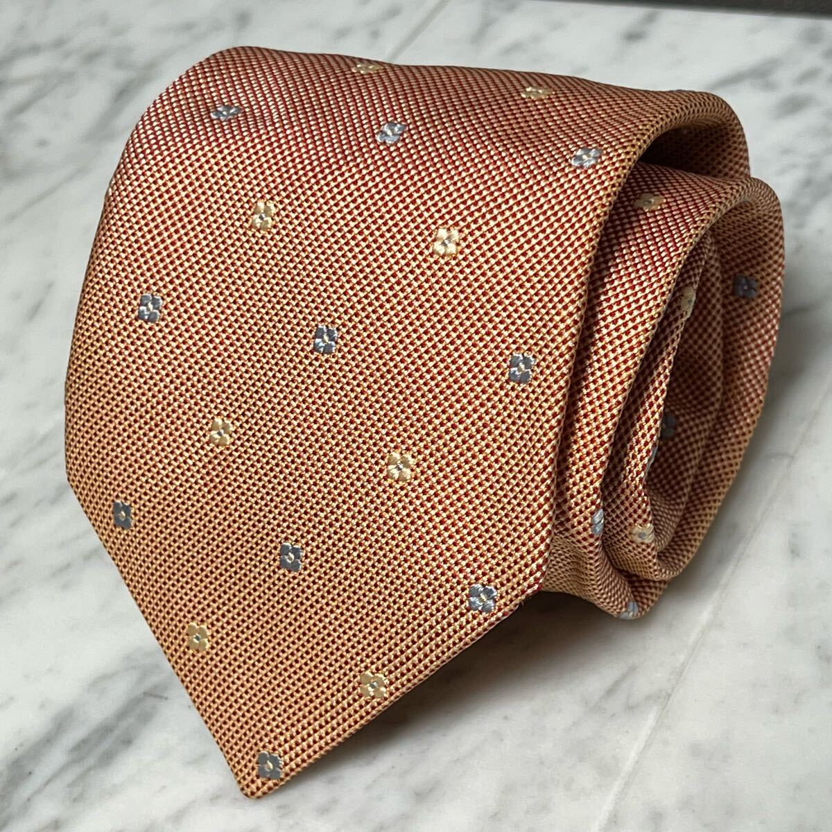 Yahoo!オークション - 999円～ BARNEYS NEWYORK ネクタイ サーモンピン...