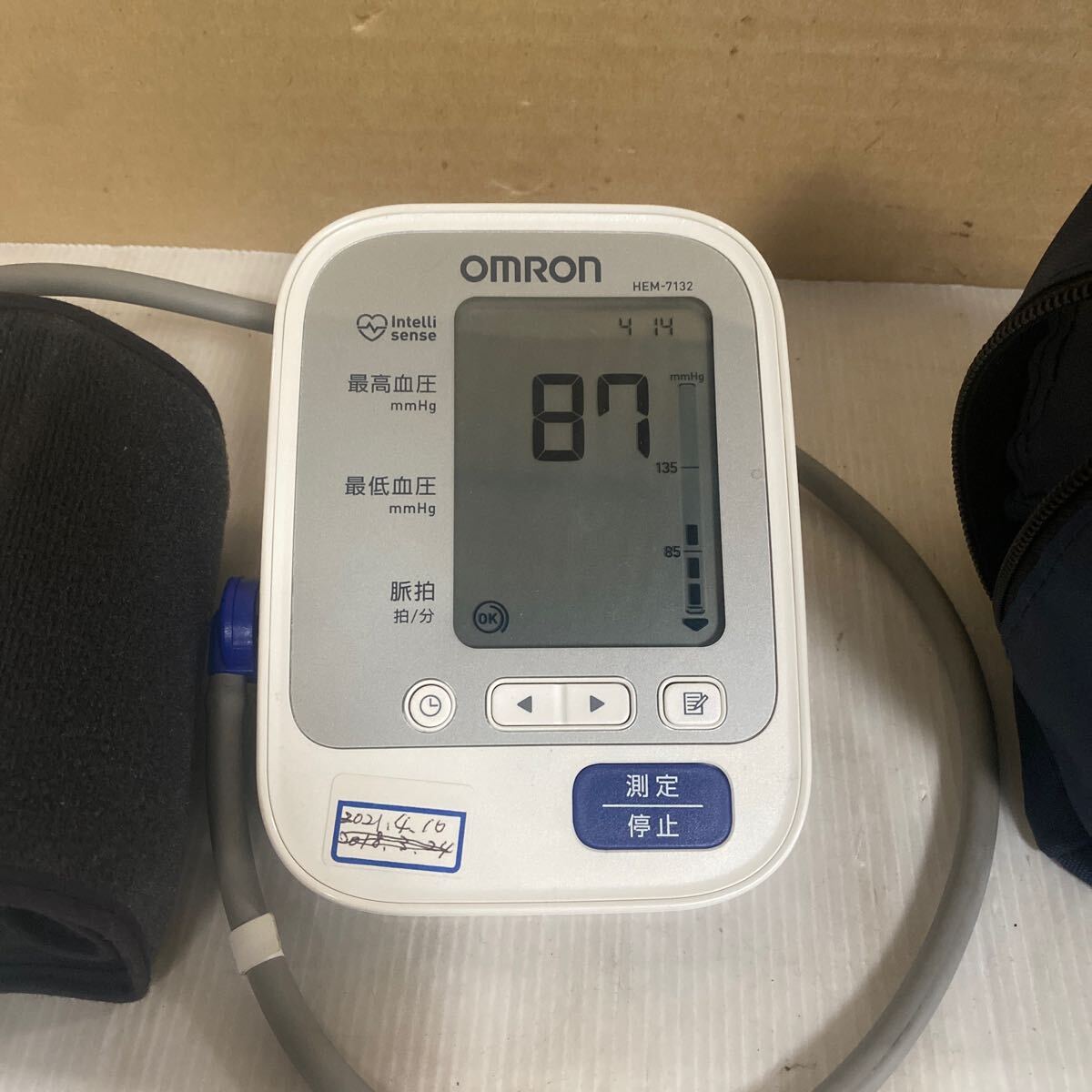 Yahoo!オークション - OMROM 上腕式血圧計 HEM-7132 電源線無し 通電確...