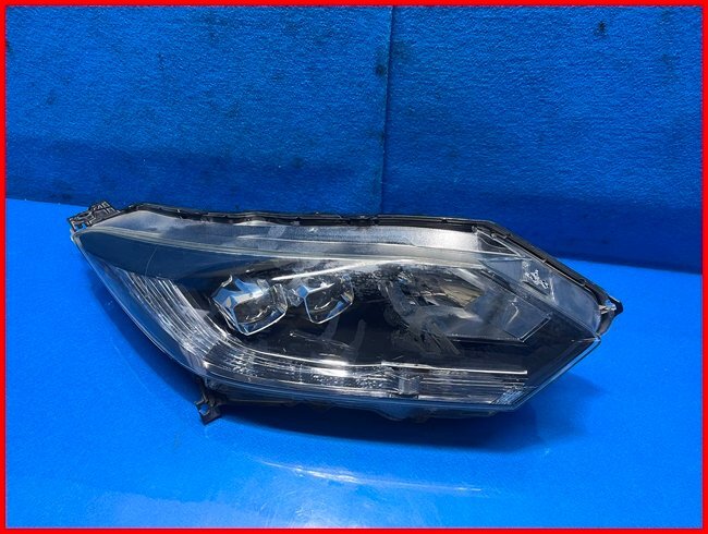 Yahoo!オークション - ヴェゼル RU3 ヘッドライト右 管理番号 5194