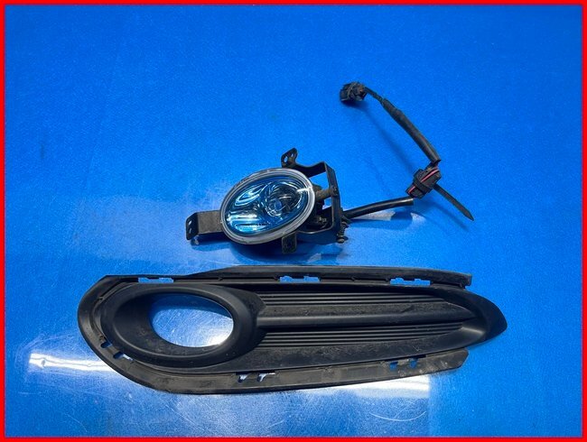 Yahoo!オークション - ヴェゼル RU3 フォグランプ左 管理番号 5194