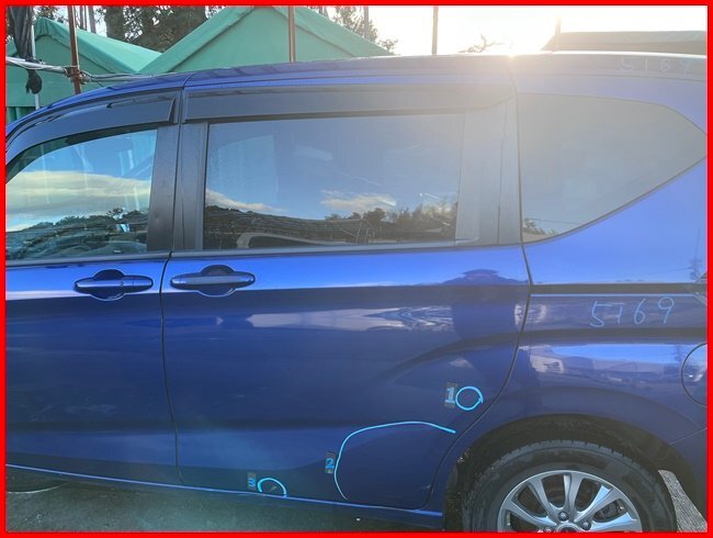 Yahoo!オークション - フリード GB7 リアドア左 管理番号 5169