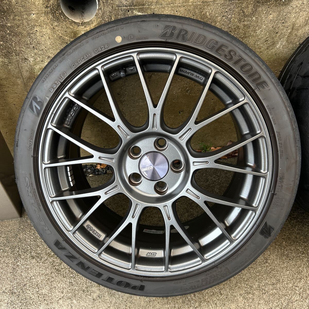 ENKEI エンケイ PFM1 マットダークガンメタリック 17インチ 8J +48 PCD100 5穴 POTENZA RE71RS 215/45r17(社外品)｜売買されたオークション情報 ...