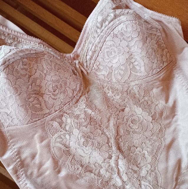 Yahoo!オークション - ワコール 補正下着 ホームクリーニング済み C80L...