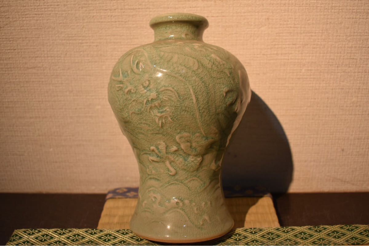 Yahoo!オークション - 【GE】E109【コレクター所蔵品】時代 青磁花瓶/...