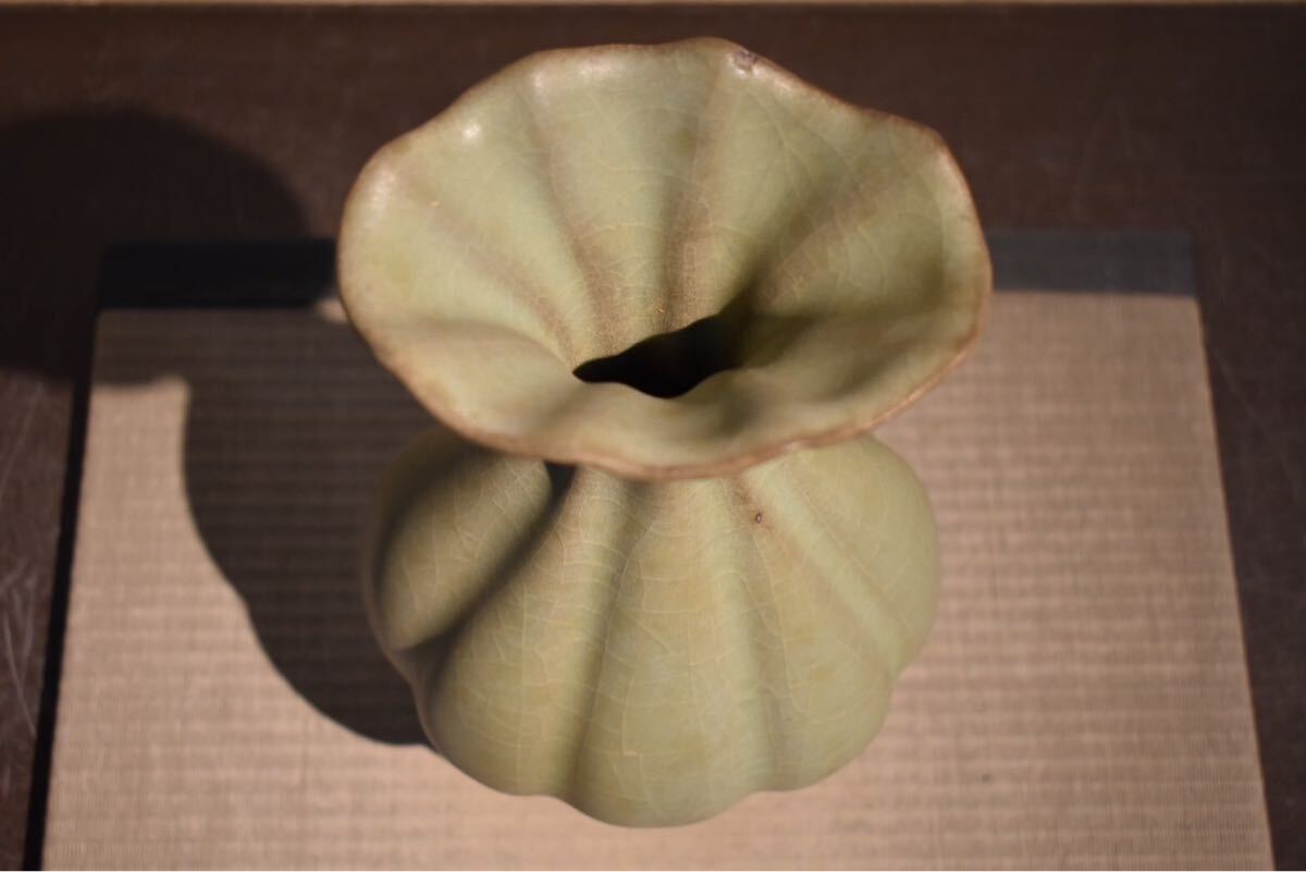 Yahoo!オークション - 【GE】Z123【コレクター所蔵品】時代 青磁花瓶/...