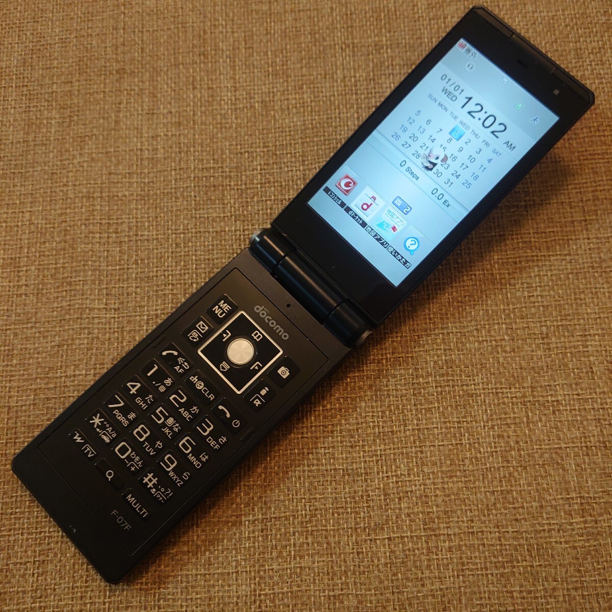 F-07F docomo(携帯電話)｜売買されたオークション情報、yahooの商品情報をアーカイブ公開 - オークファン（aucfan.com）