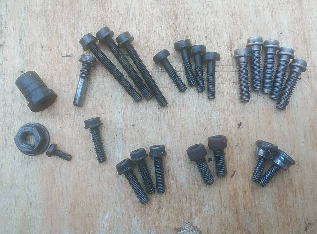 ハスクバーナ 135e ネジ ボルトセット 435e 440e 共通部品 ハスクバーナ ゼノア チェーンソー チェンソー 部品(チェーンソー)｜売買されたオークション情報、yahooの商品情報 ...