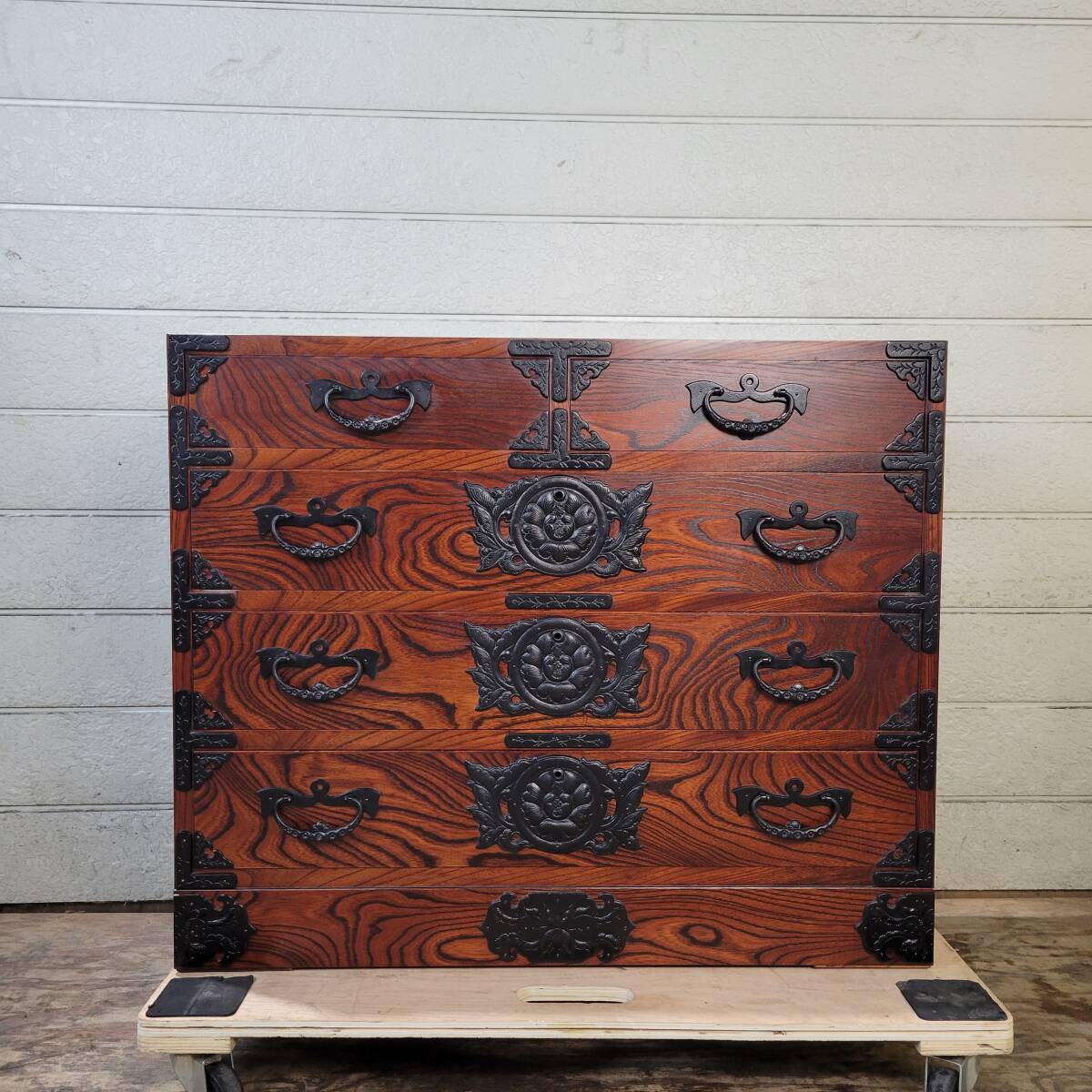 札幌発/引取歓迎 岩谷堂箪笥 小箪笥 タンス 和箪笥 チェスト 南部鉄器 鍵付き 民芸家具 和モダン インテリア 25b菊倉DO(和タンス)｜売買されたオークション情報、yahooの商品情報を ...