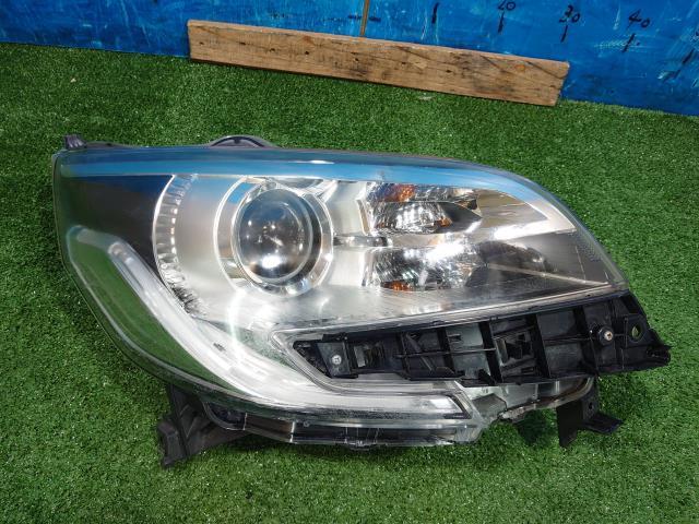 Yahoo!オークション - デイズルークス DBA-B21A 右ヘッドランプASSY V0...