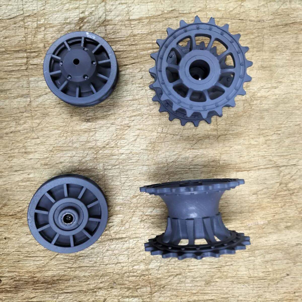 Yahoo!オークション - 1/16スケールヘンロン戦車ラジコン 3818-1 タイ...