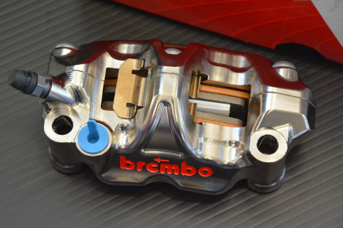 Yahoo!オークション - 希少 ブレンボCNC削り GP4-RX ラジアルキャリパ...