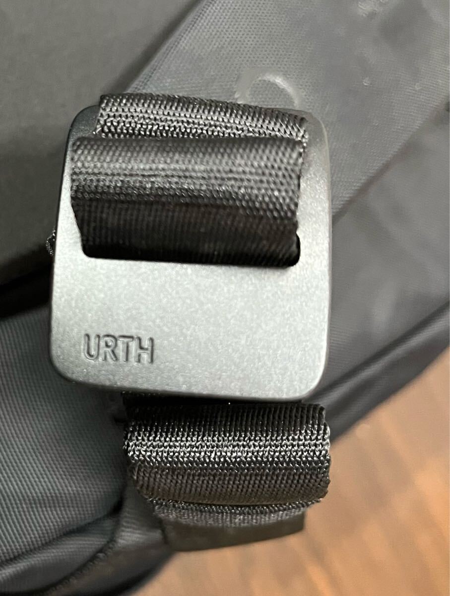 Yahoo!オークション - 新品 タグ付 Urth ノーライト 24L リュックサッ...